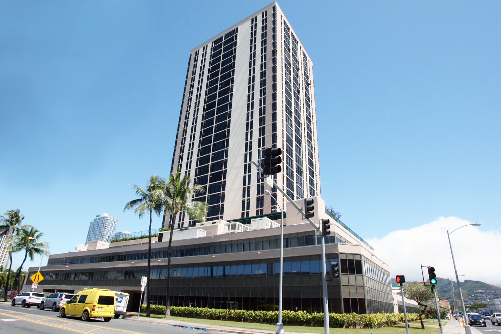 1050 Queen St - Hawaiicre